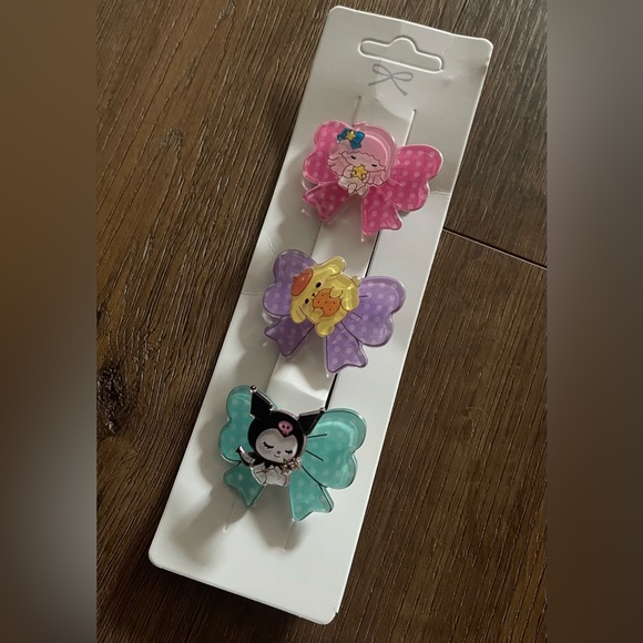 Sanrio | Accessories | Sanrionwot Character Spinning Bow Barrette Set ...